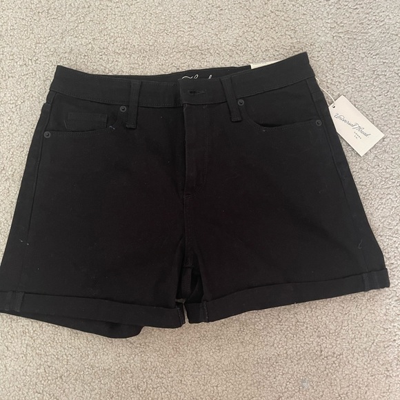 Universal Thread | Shorts | Universal Thread High Rise Midi Shorts ...